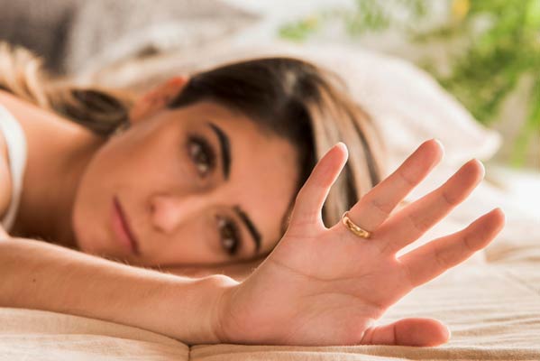 Wedding & Engagement Jewelry - Solitaire Rings – Joyi Jewelers